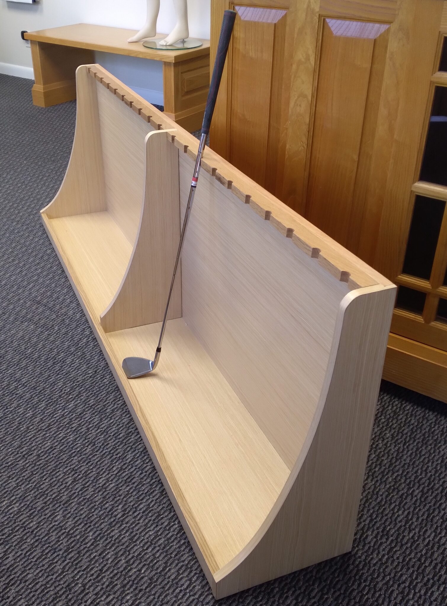 McGowen Displays, Inc | Wood Putter Display